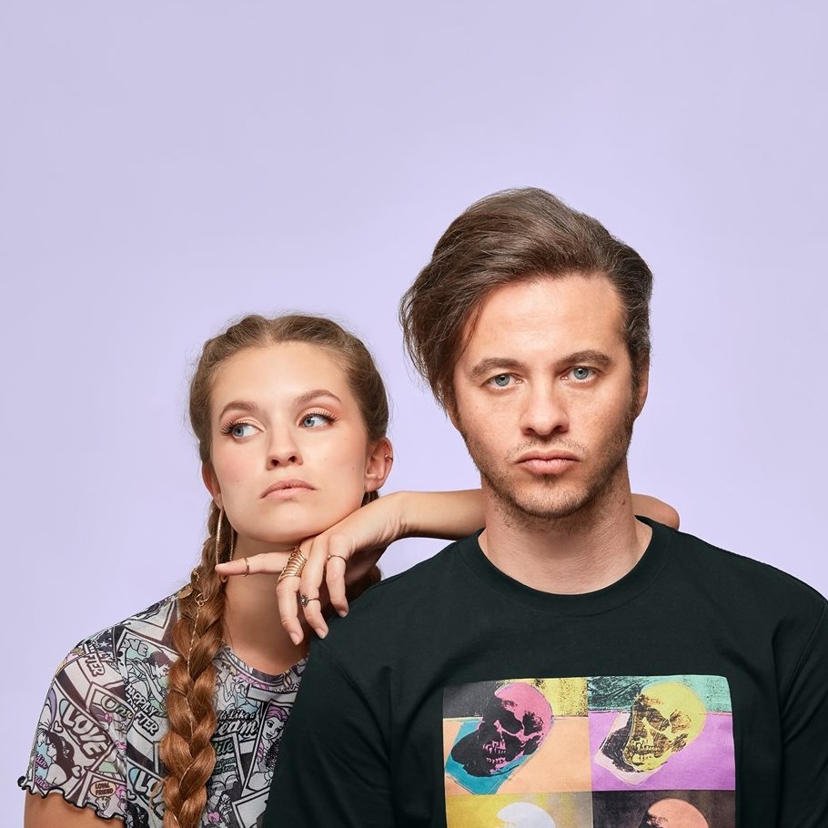 Conf’interview #6 : Laura Crowe & Him – Musically Yours